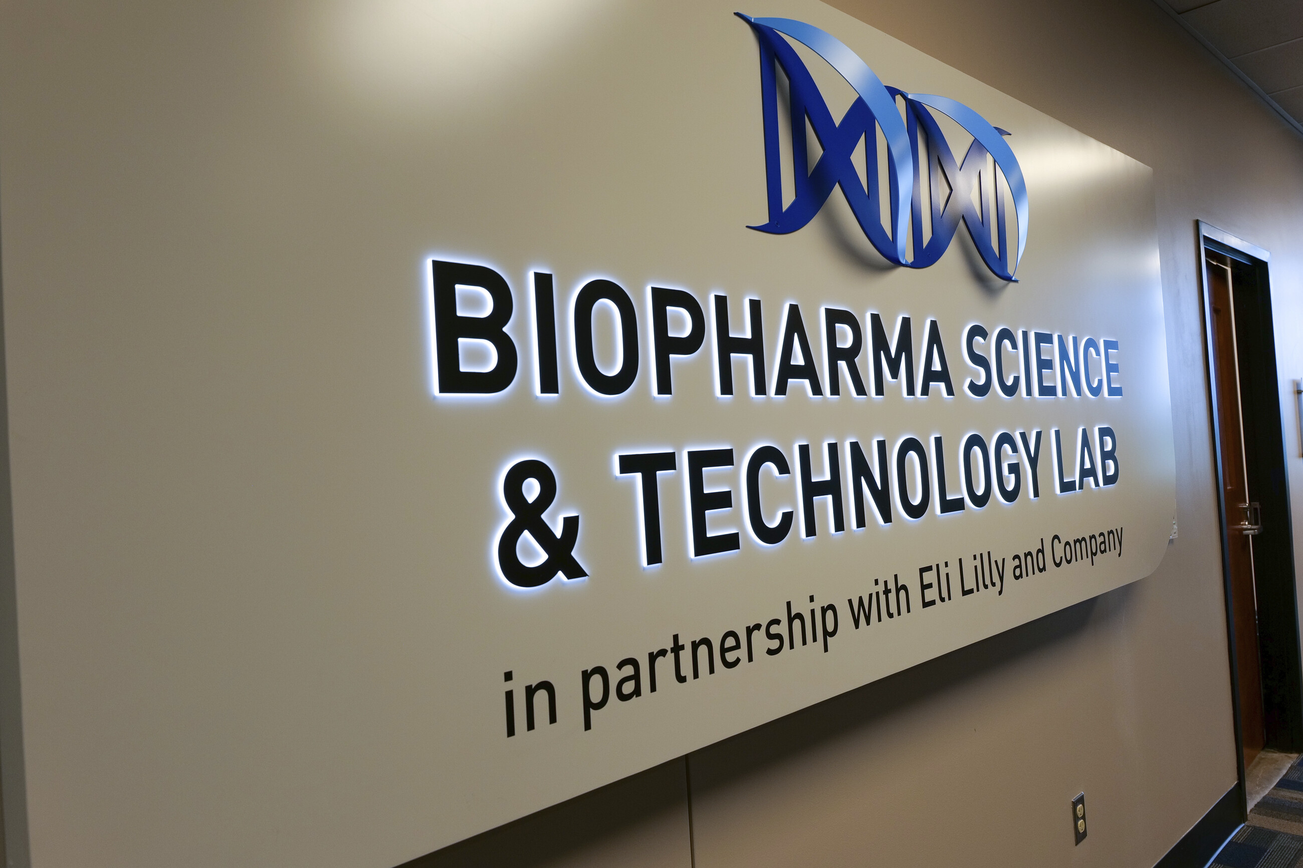 Ivy Tech Community College opens biopharmaceutical science and ...
